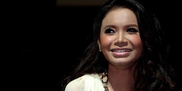 Album “The Best of Rossa” Tembus 1,4 Juta Kopi – Seputaraceh